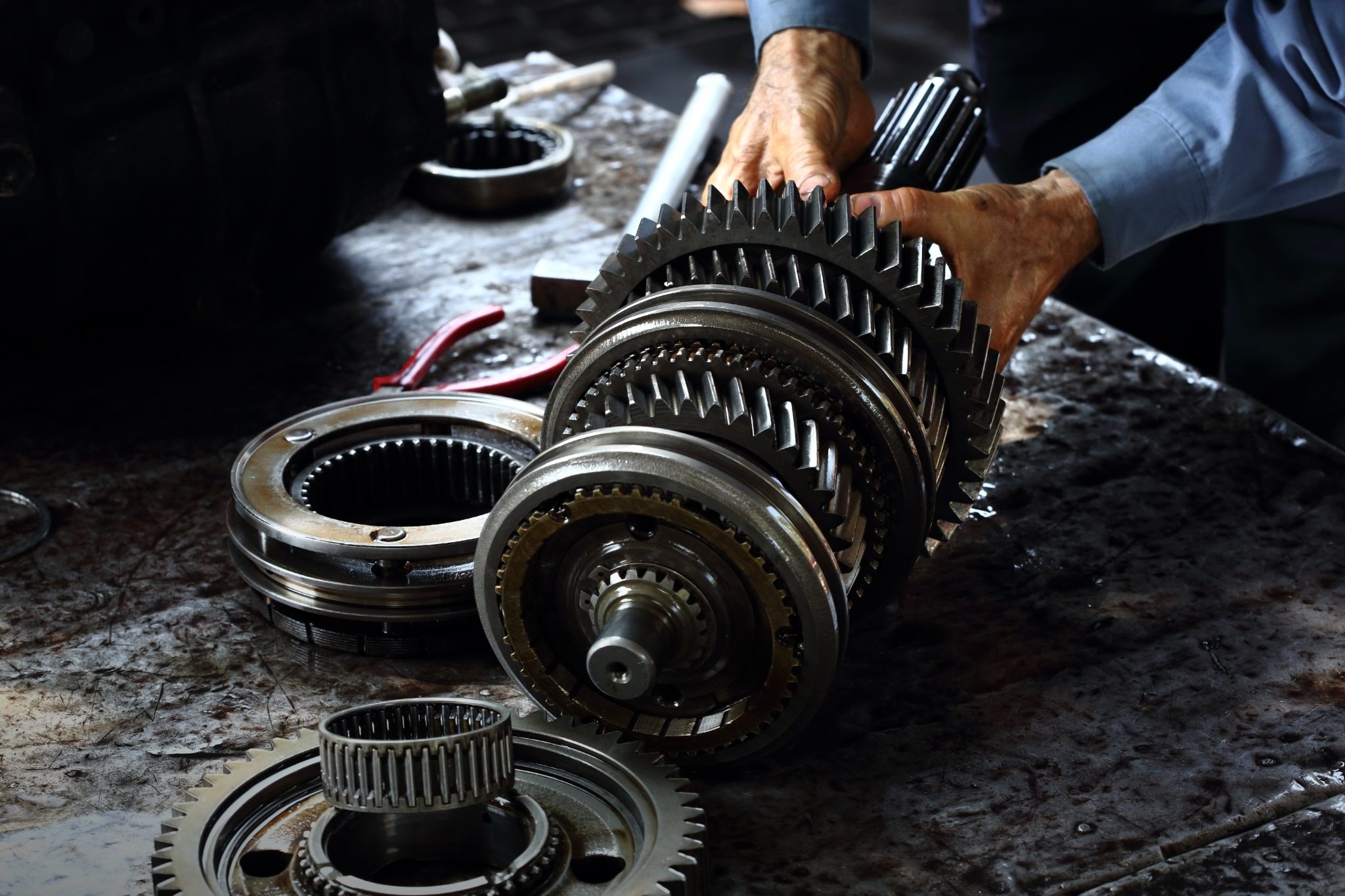 How to Know When Your Ford Needs Transmission Fluid Replacement ...