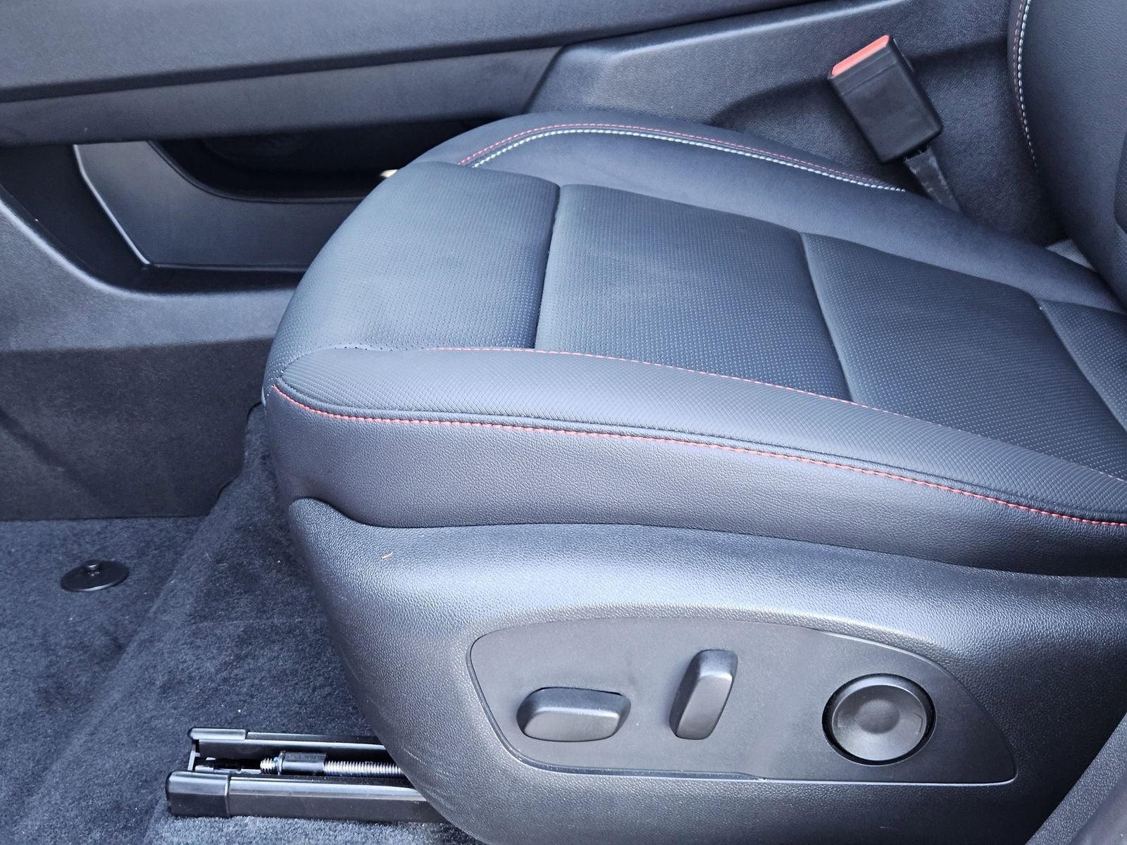 2025 Chevrolet Traverse Z71 Terrell TX | Platinum Ford 1GNEVJRS7SJ249644