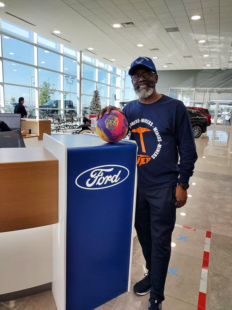 Platinum Ford Bowling Alumni